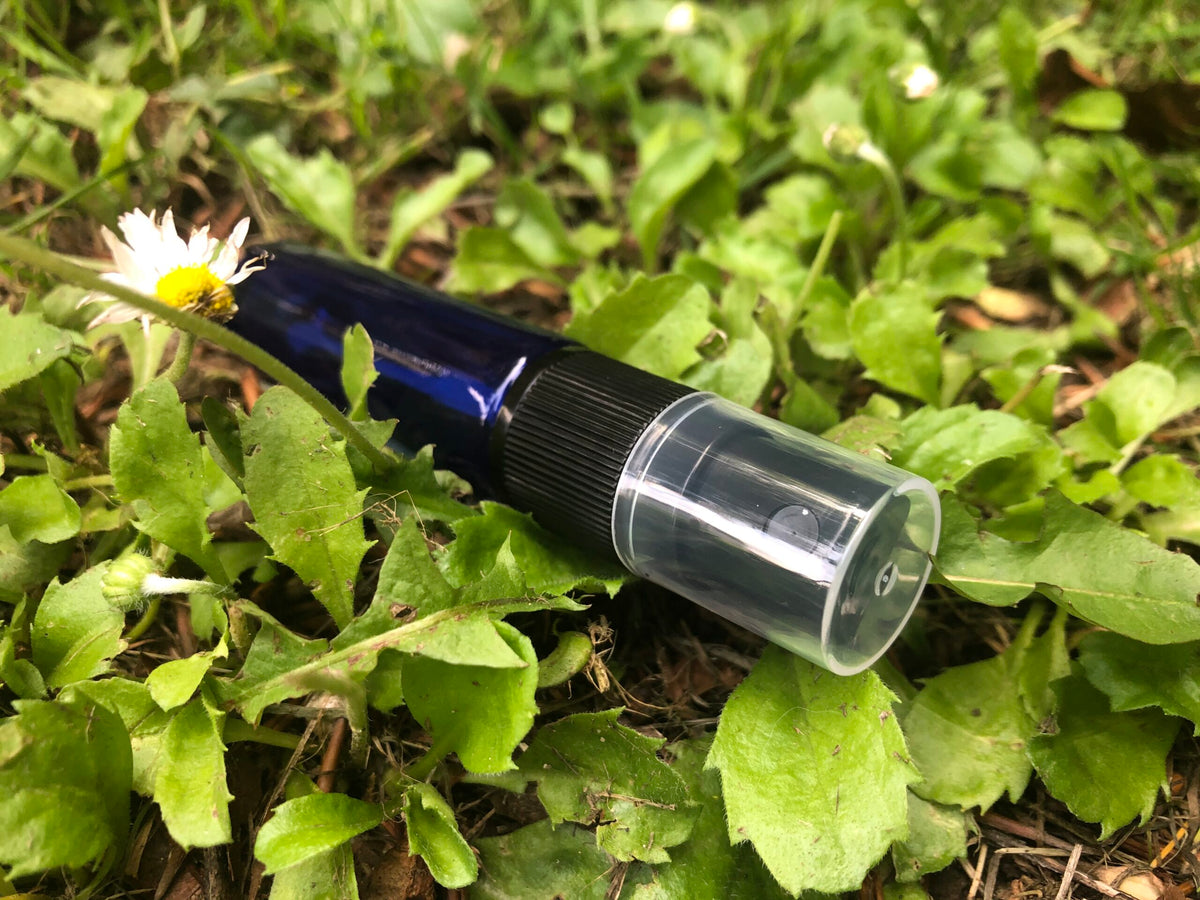 Blue Glass Rollette Bottle with Atomiser (spray) 10ml — Bomar Aromatherapy